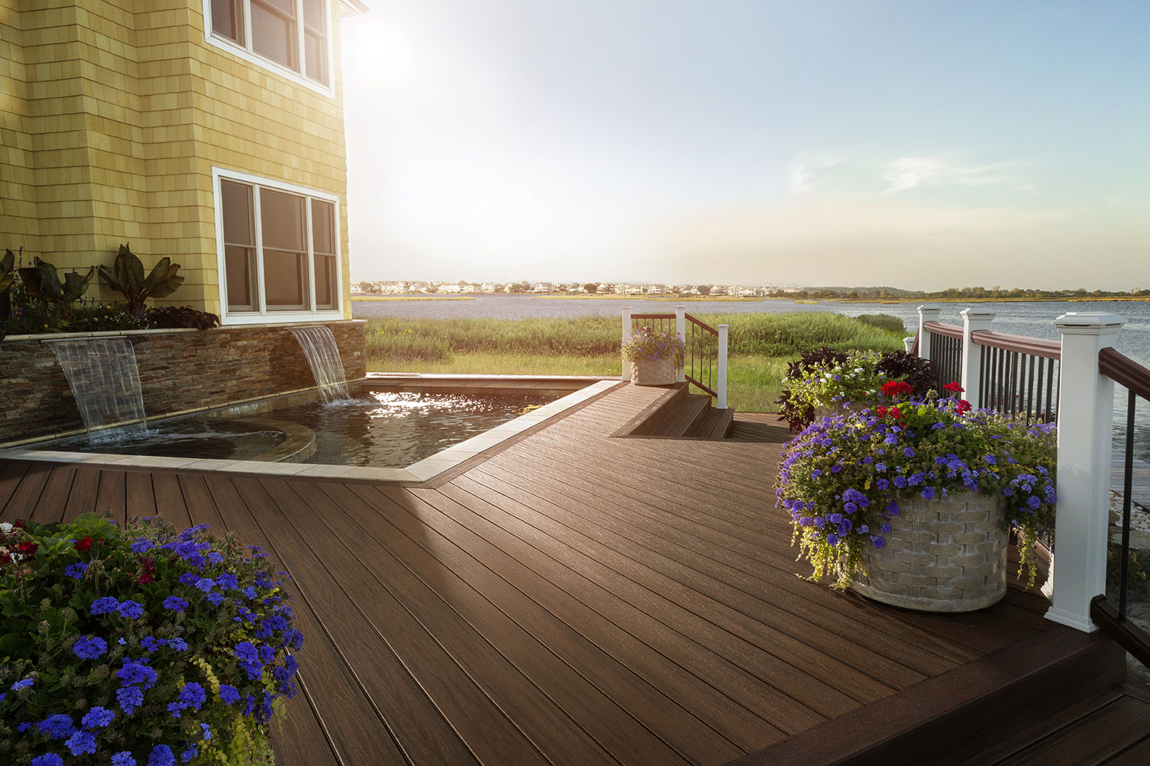 Does Composite Decking Fade? - Trex Seal Does Composite Decking Fade? - Trex Seal