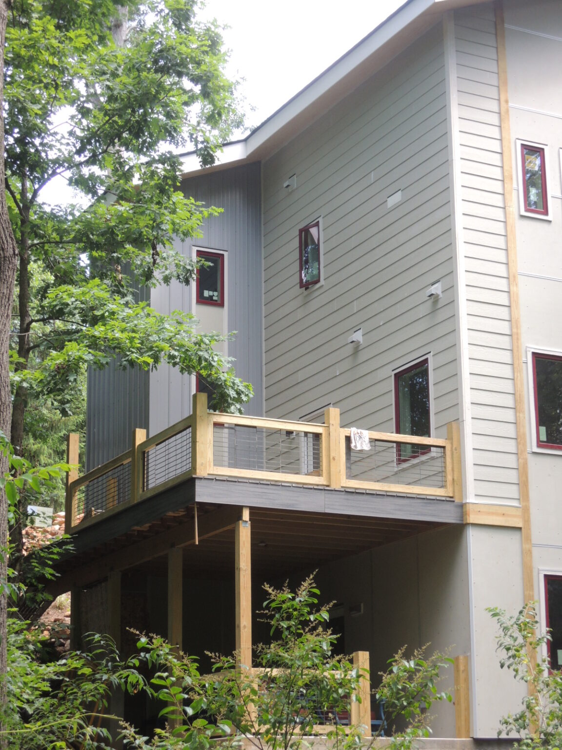 What Are Cantilever Decks and the Rules for Overhangs? - Trex Seal